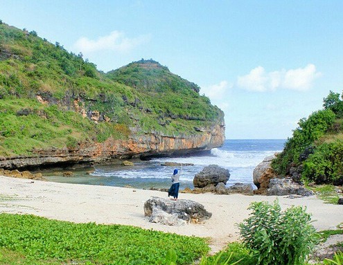 Pesona Keindahan Wisata Pantai Butuh di Saptosari Gunung Kidul ...