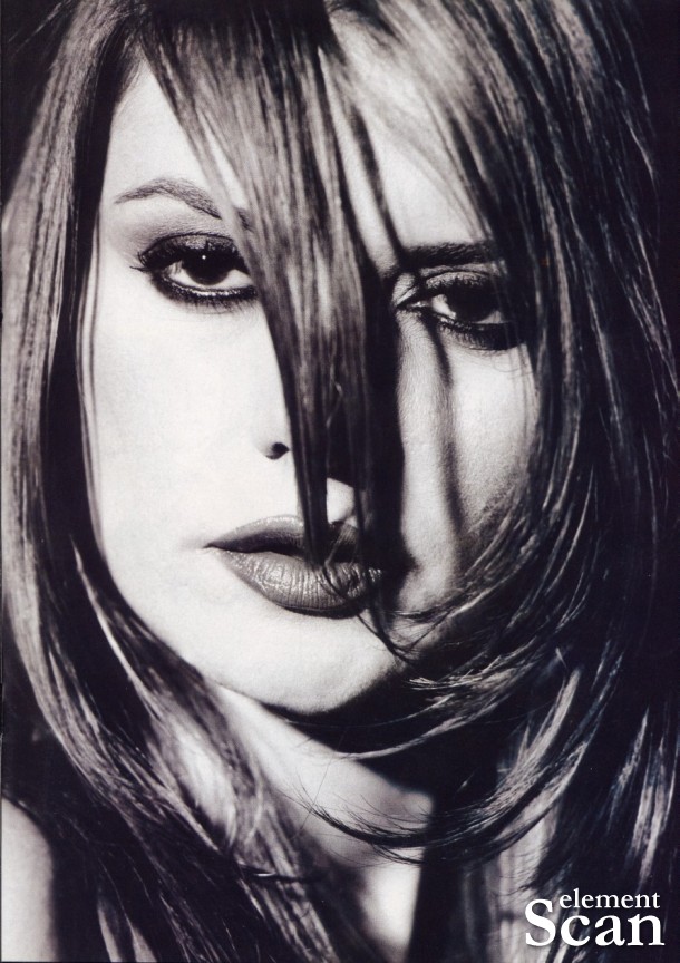 Şebnem Özinal on Şamdan - ELEMENT SCAN