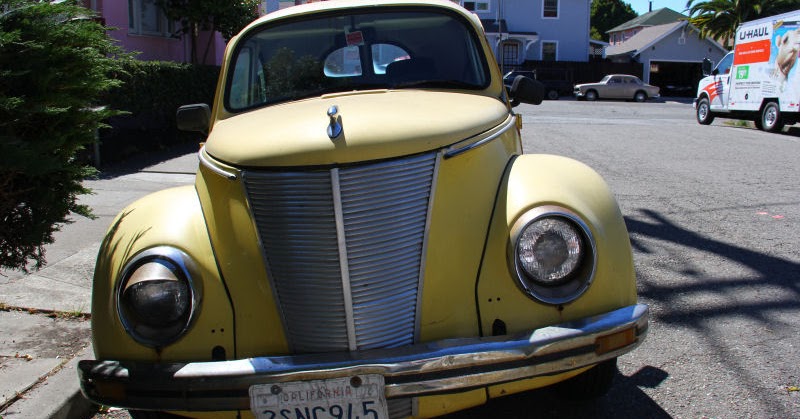 California Streets: Oakland Street Sighting - 1970 Volkswagen Beetle ...