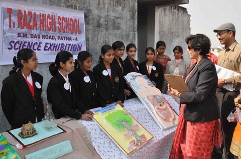 View Patna: Science Exhibition held at T Raza High School