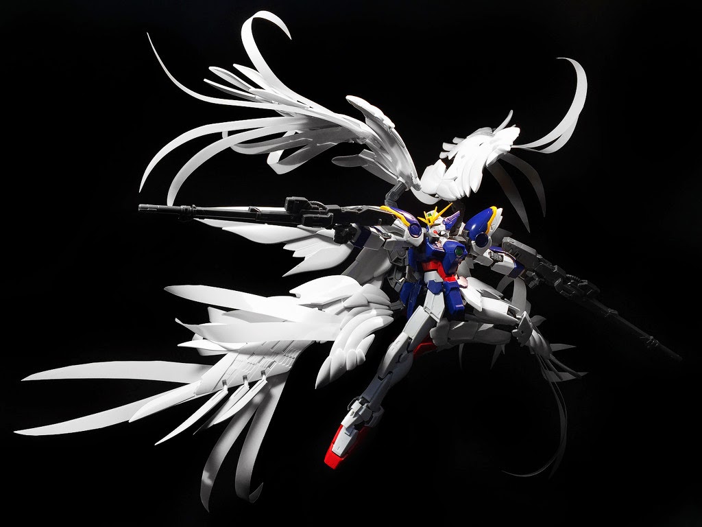 Custom Build: RG 1/144 Wing Zero Custom EW + Custom Feather Effects ...