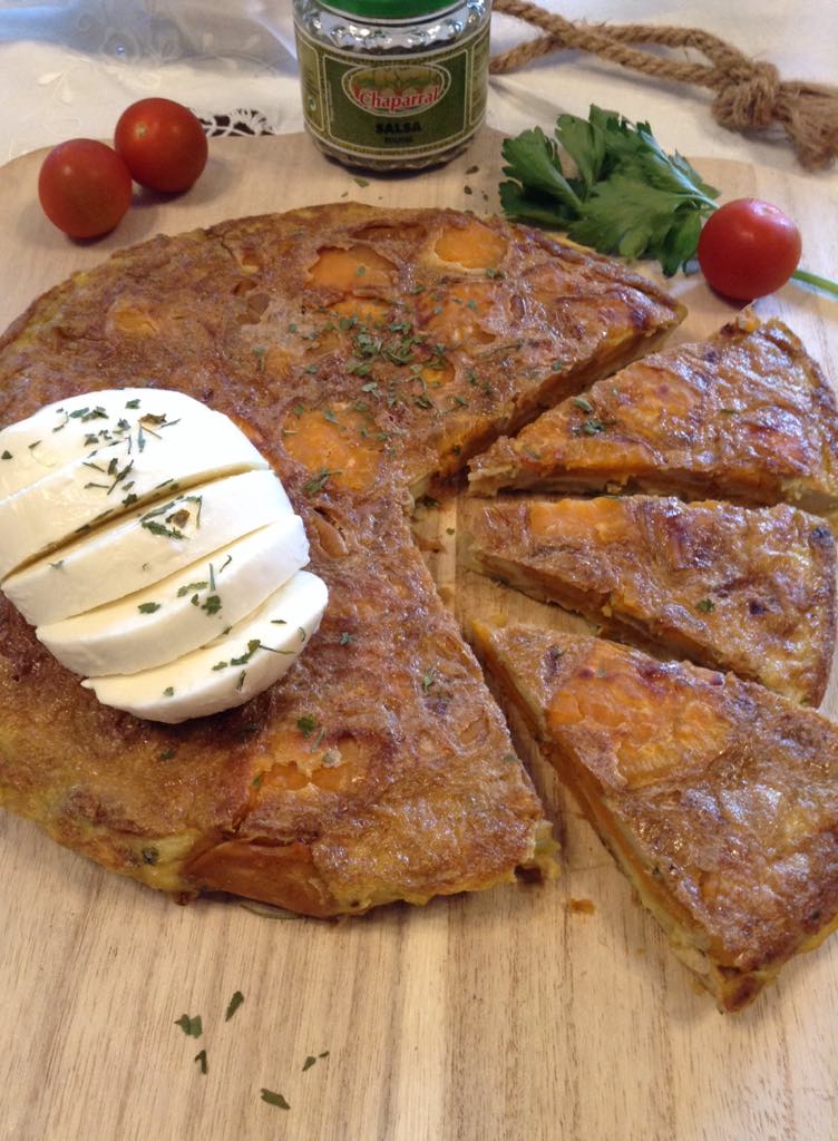 Tortilha espanhola com batata doce (Spanish tortilla with sweet potato ...