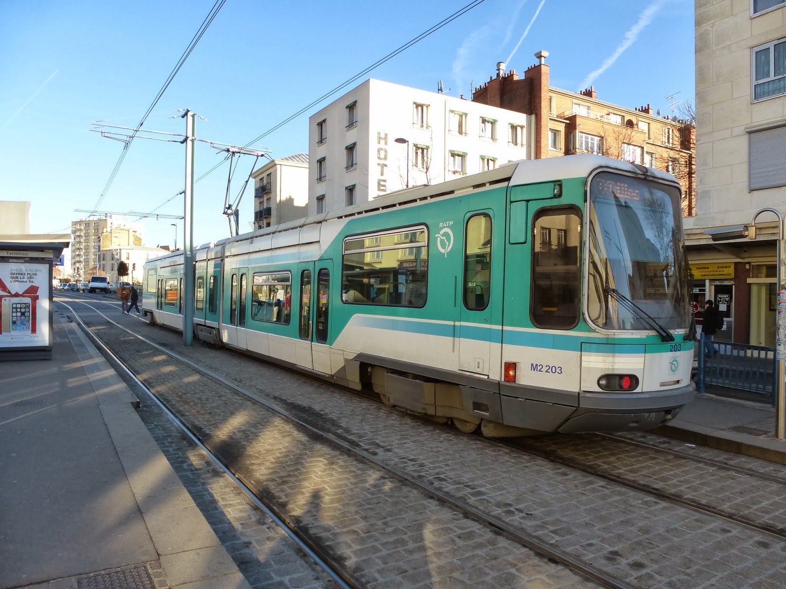 Colin Churcher 2013: Monday 16 December - Riding Paris Trams.