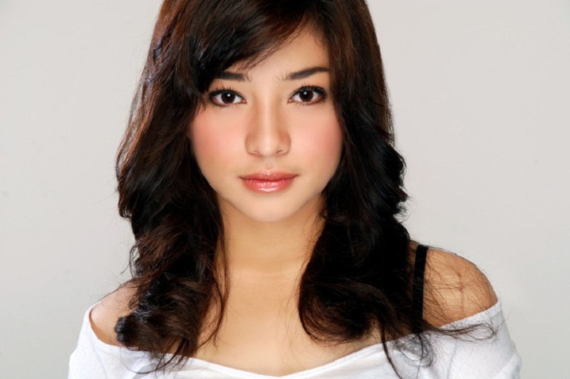 10 Artis Muda Indonesia Paling Cantik | M.Mu'tashim_Billah's_Blog