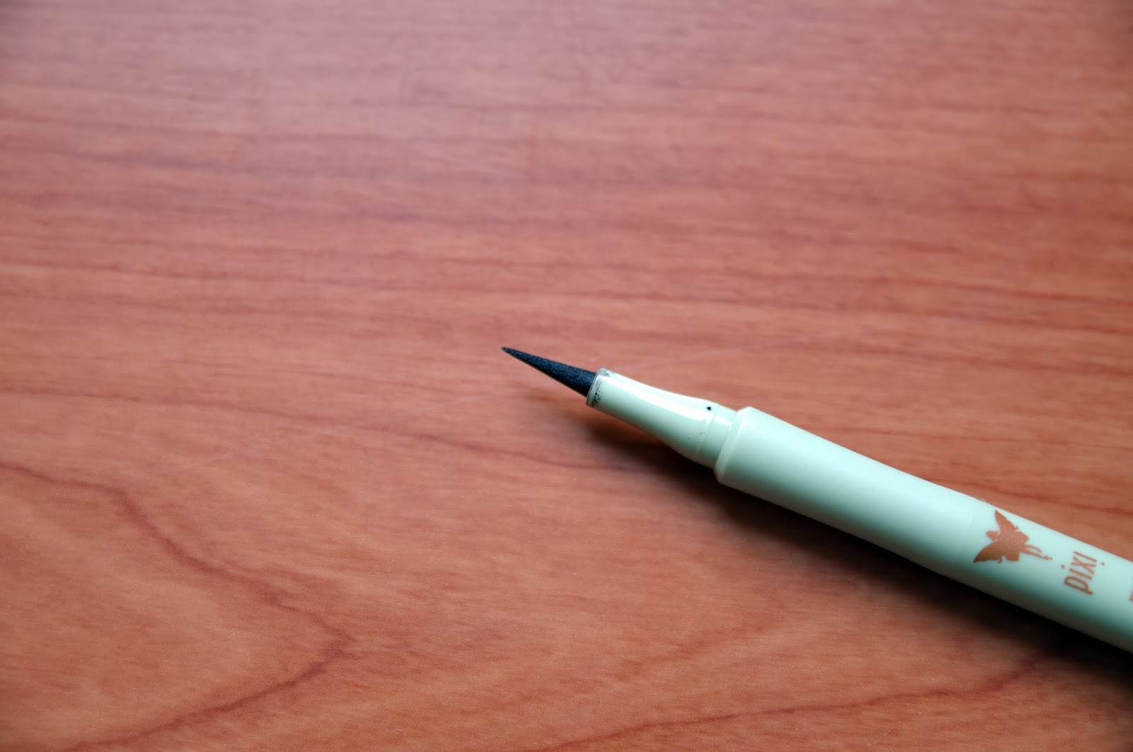 Pixi Lash Line Ink | Review - The Ravings of an Insomniac