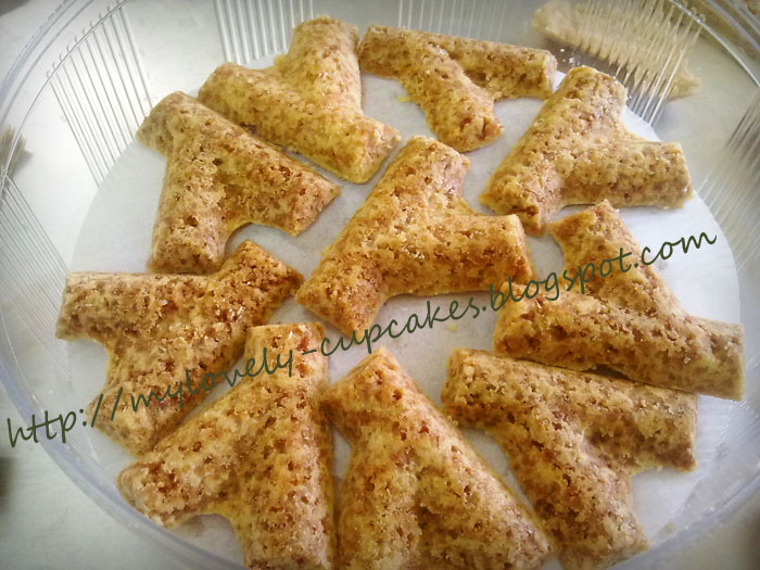 mylovely-cupcakes: Biskut Raya....Biskut Y