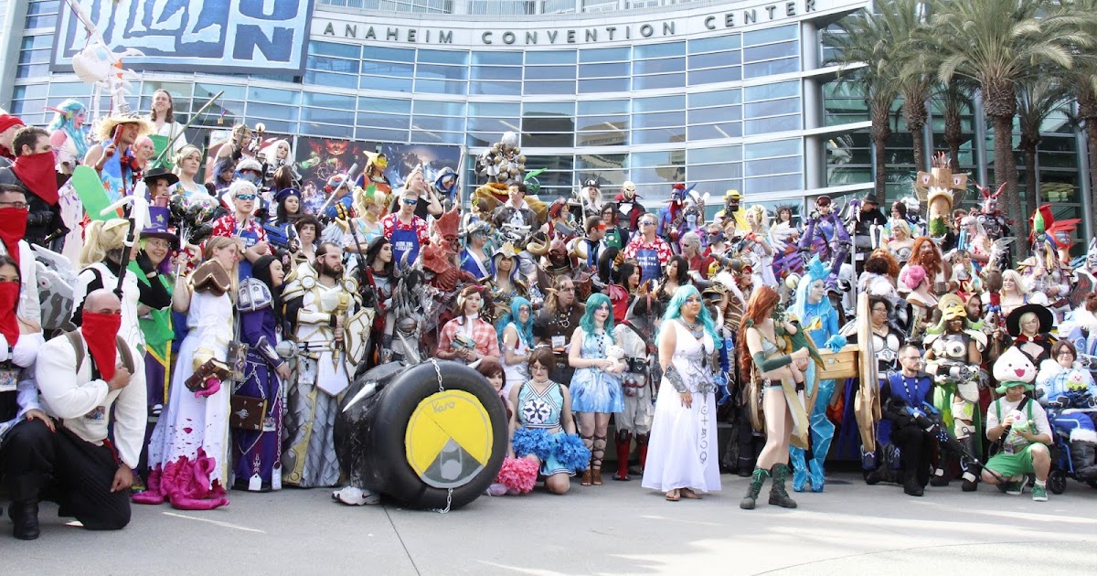 The Holiday and Travel Magazine: THE BEST COSPLAY FROM BLIZZCON 2017