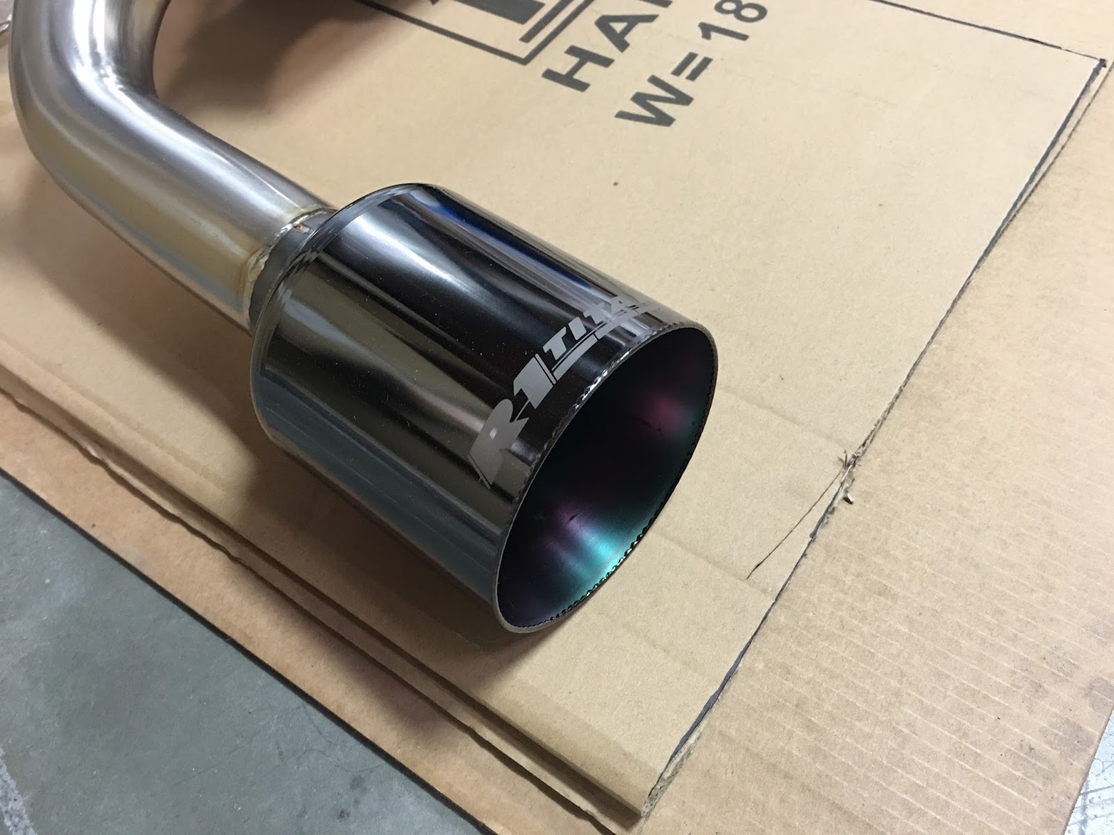 JDMphasis: Project Z33: PowerHouse Amuse R1 Black Titan Superleggera Custom