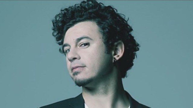 Buray-İstersen Şarkı Sözleri - Uğurlu Kalem -İnternetin Uğuru