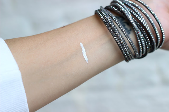 Beauty: Givenchy - Silver Liner