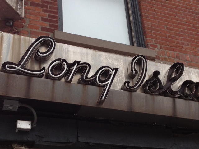 Lost City: Restored Neon Signs Back on Long Island Restaurant Lost City: Restored Neon Signs Back on Long Island Restaurant