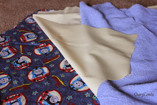 Our 5 cents: Car seat Pee Pee pad tutorial!