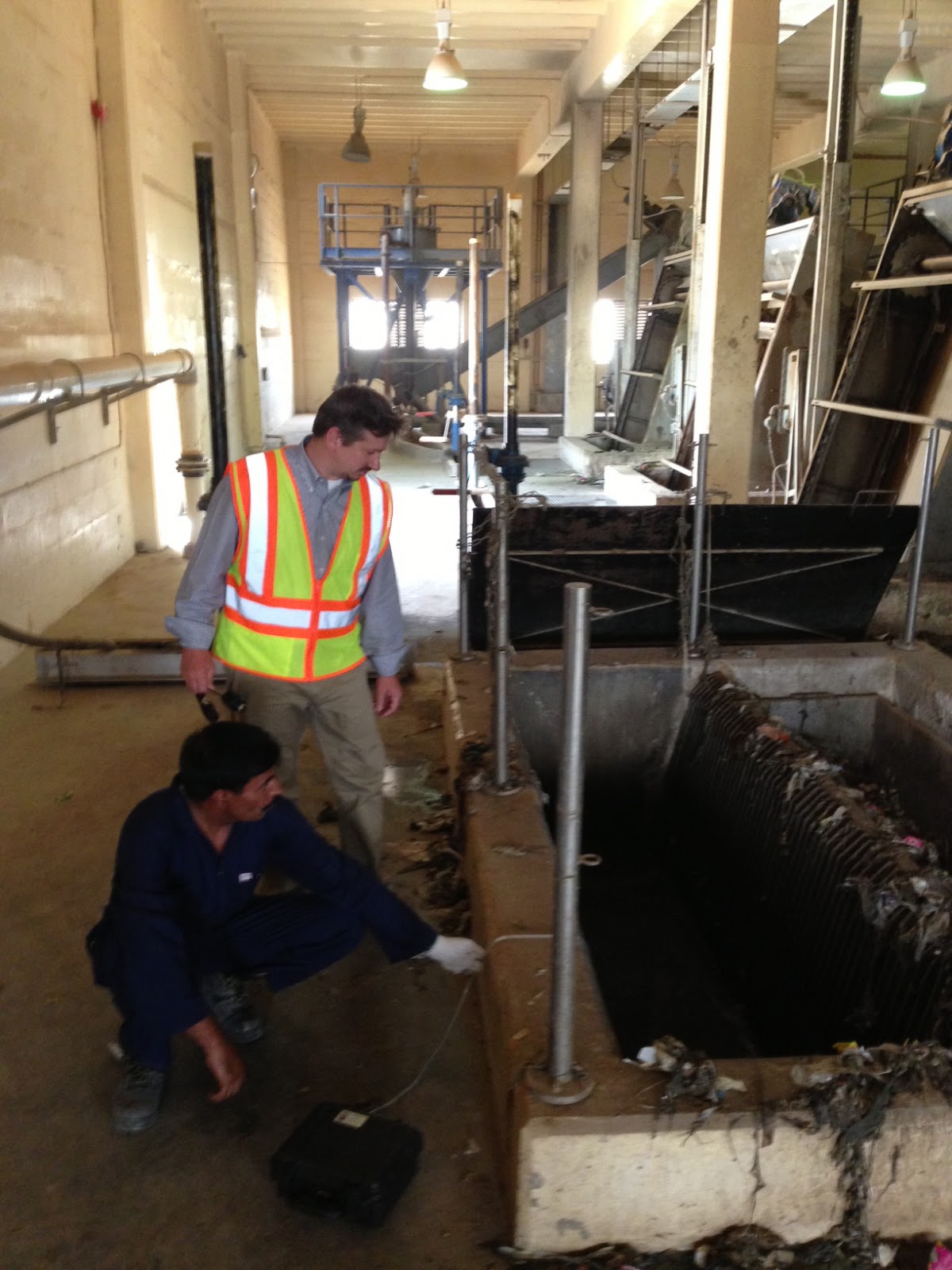 Manhole Odor Eliminator