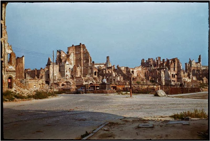 Color Photos of Warsaw in 1944 ~ Vintage Everyday