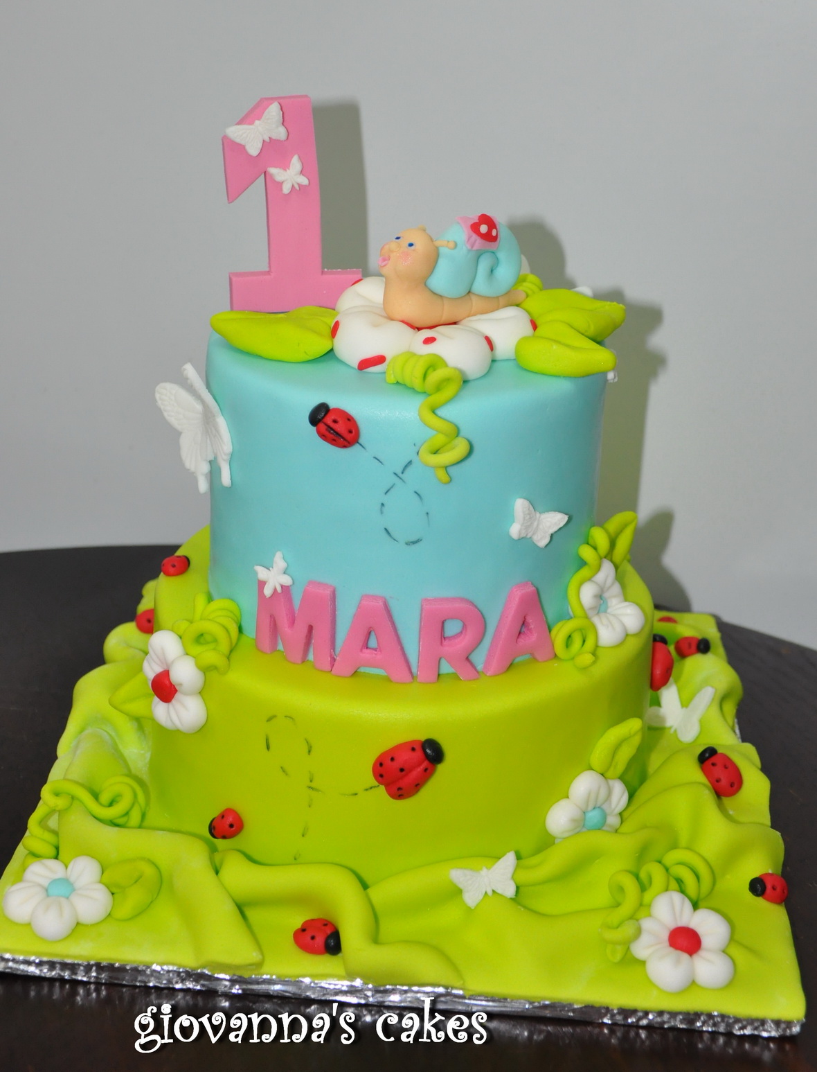 giovanna's cakes: Mara is ONE!!
