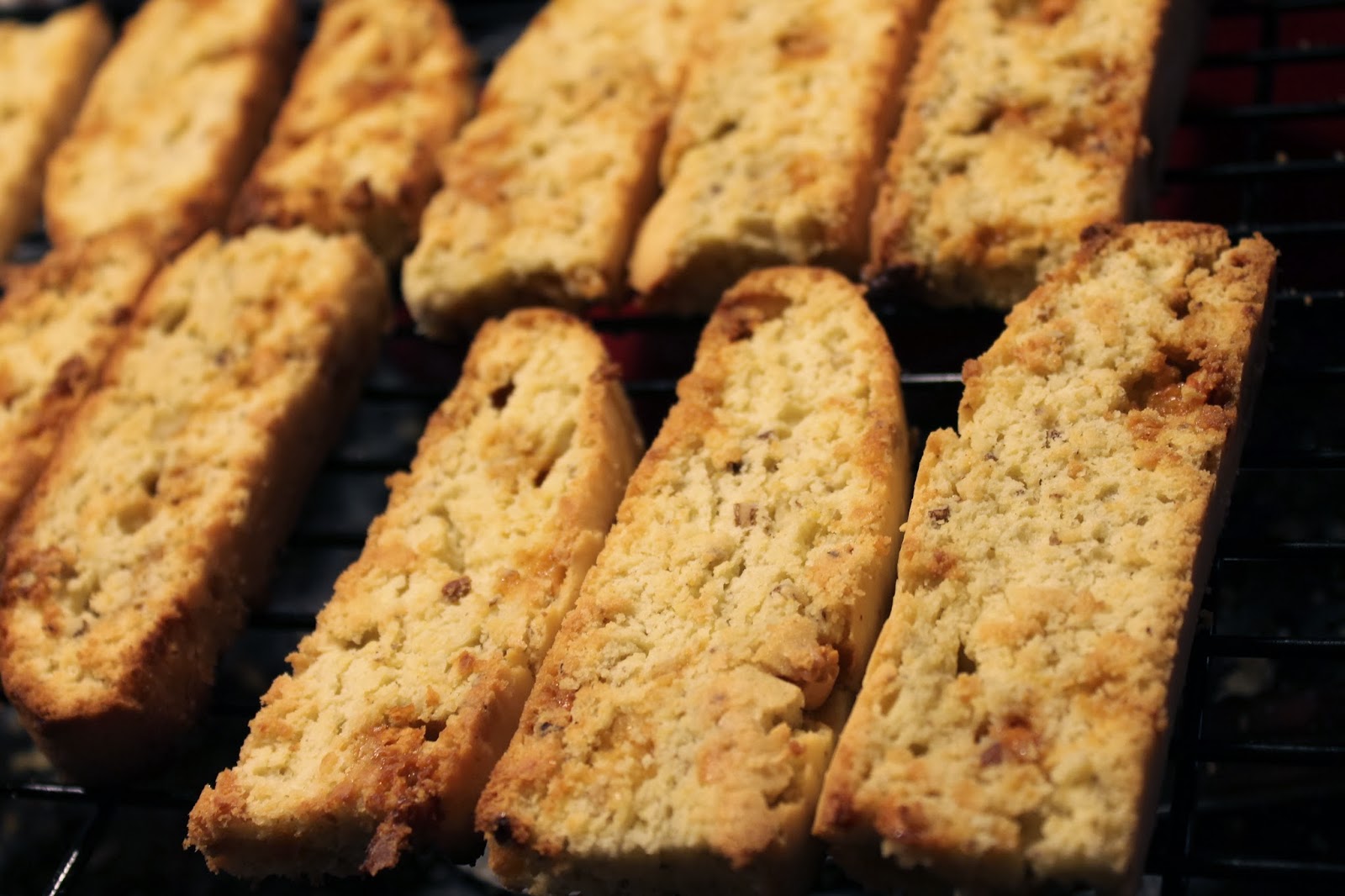 The Recipe Project: Mangia Bene! : Biscotti - Traditional Anise ...