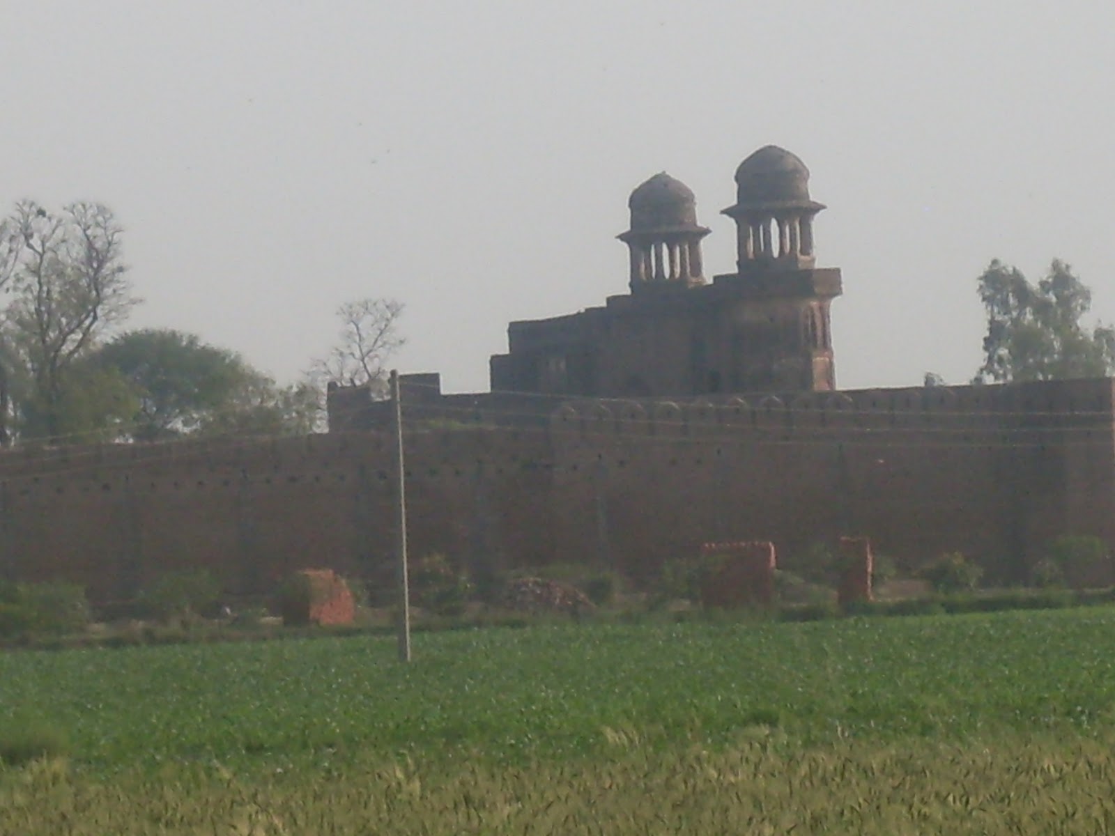 Jalandhar, Punjab, India: Dakhni Sarai-Jalandhar's Mughal Splendour