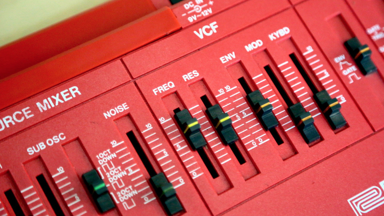 MATRIXSYNTH: Red Roland SH-101