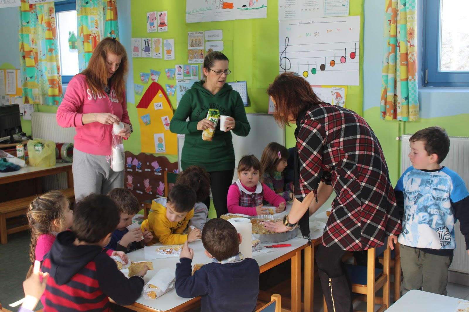 ΑΓΙΟΣ ΑΡΣΕΝΙΟΣ (ΑΓΕΡΣΑΝΙ) ΝΑΞΟΥ: ΚΟΠΗ ΠΡΩΤΟΧΡΟΝΙΑΤΙΚΗΣ ΠΙΤΤΑΣ 2016 ΣΤΟ ...
