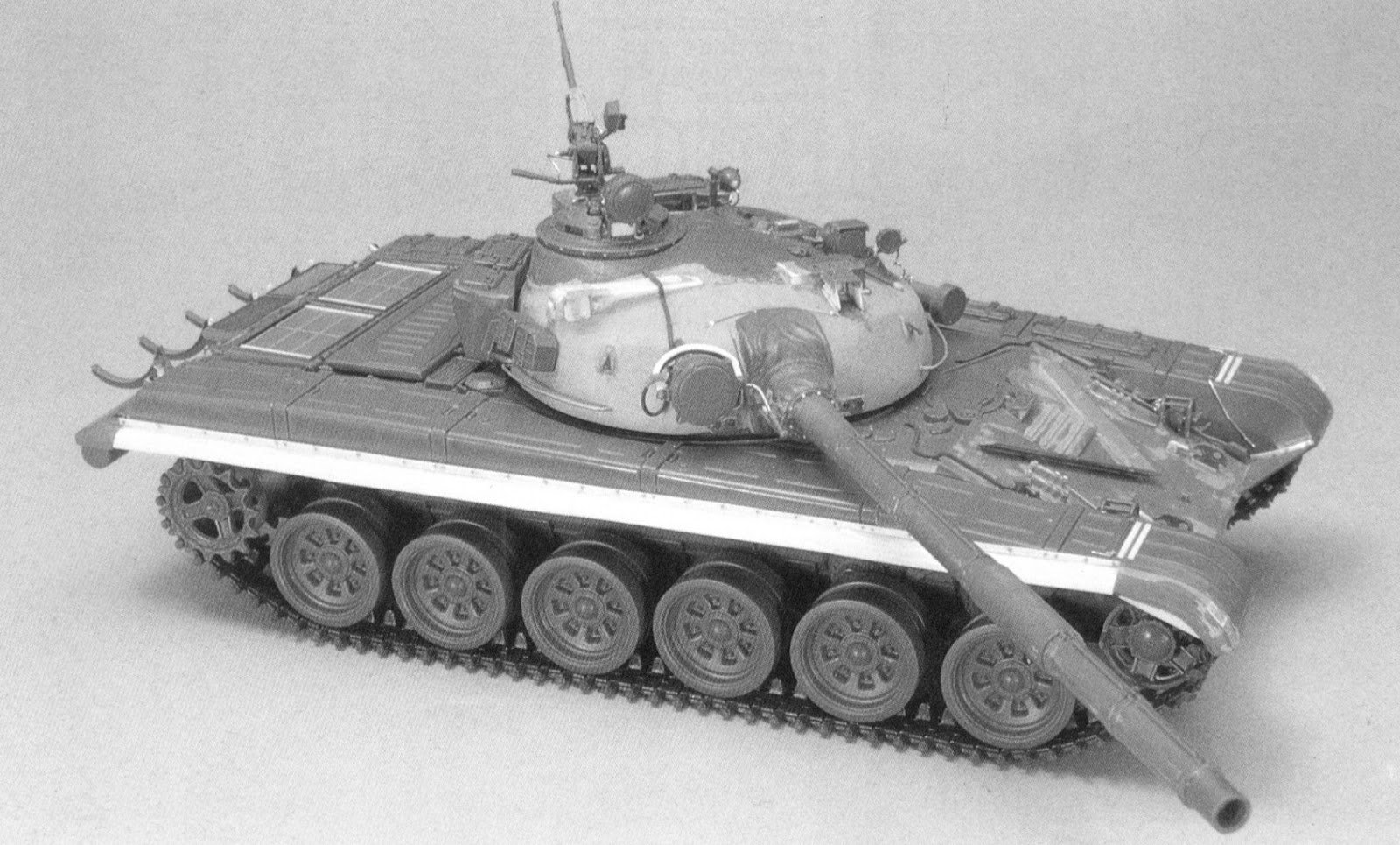 Modelismo Militar : T-72 M2