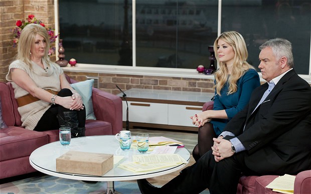 THINK SMART ヘ(^_^ヘ)(ノ^_^)ノ: Pernah Tiduri Seribu Pria, Crystal Warren ...