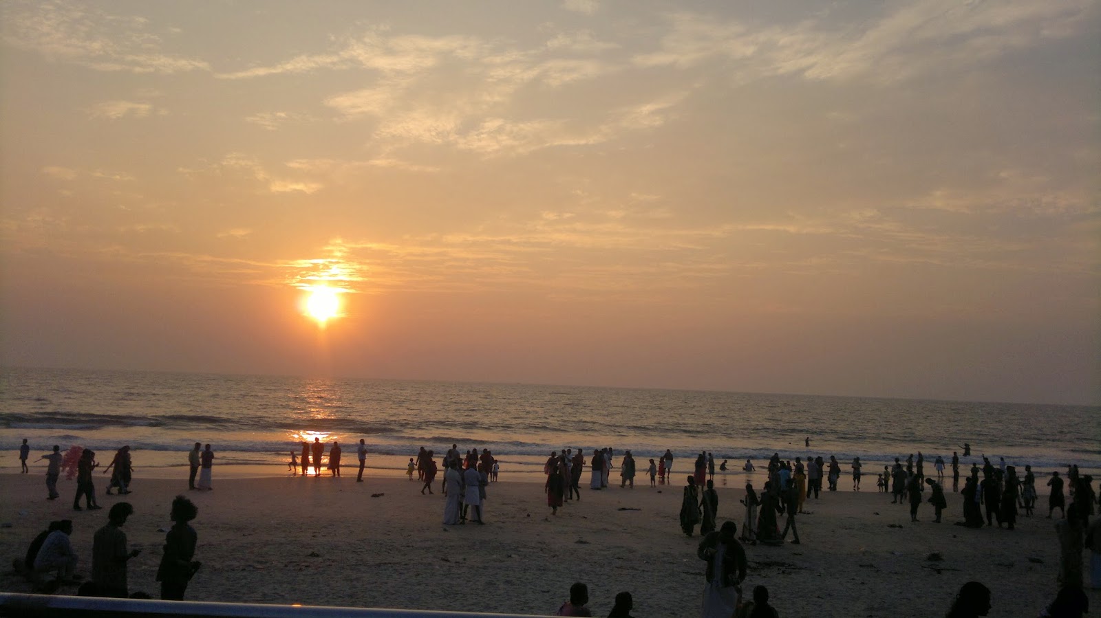 chellanam: sunset view from chellanam fishing harbour