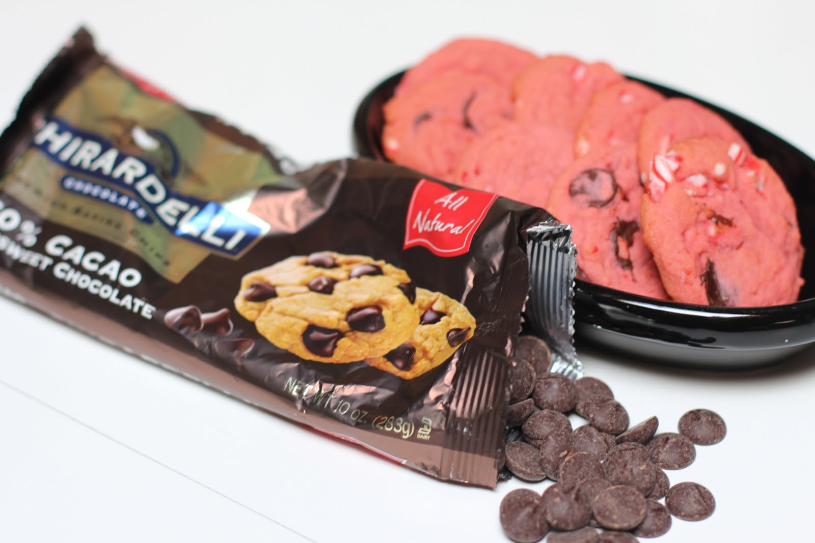 Warm Kitchen: Candy Cane Chocolate Chip Cookies