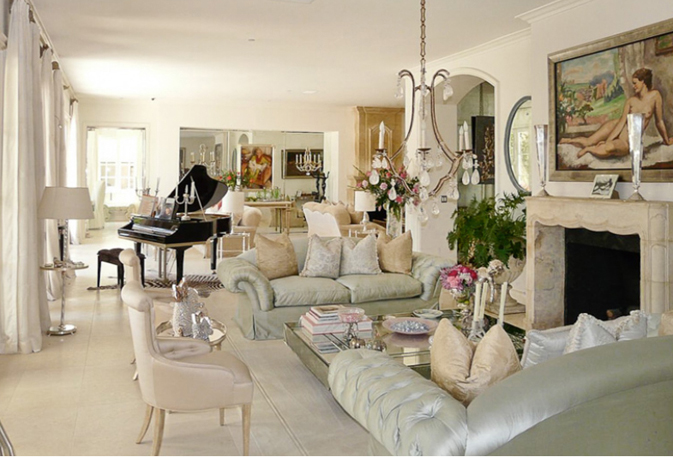 back fence chat: Photos Of Lisa Vanderpump's Home