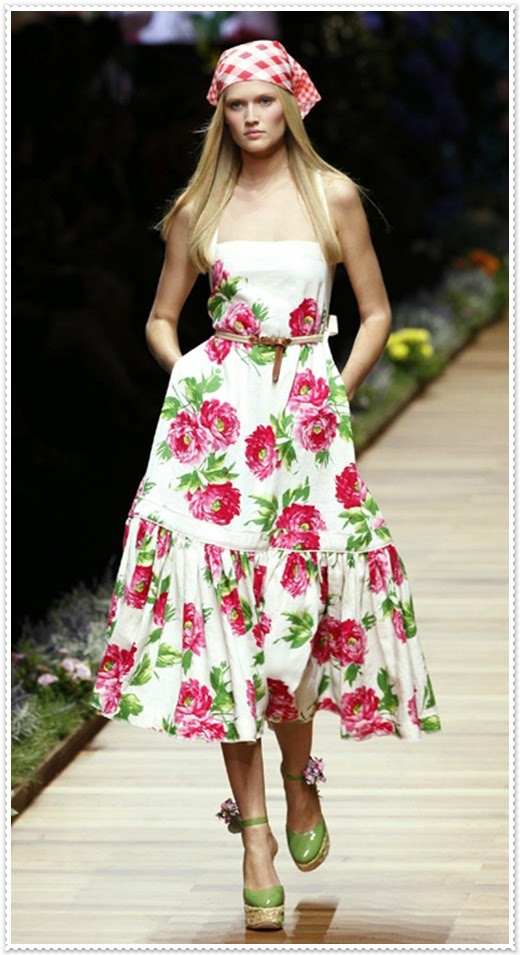 Mode Germany: Geblümte Modische Kleider von Deolce&Gabbana