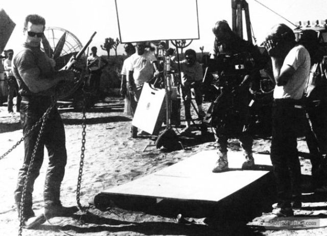 35 Amazing Behind the Scenes Photos From the Making of “Terminator 2 ...