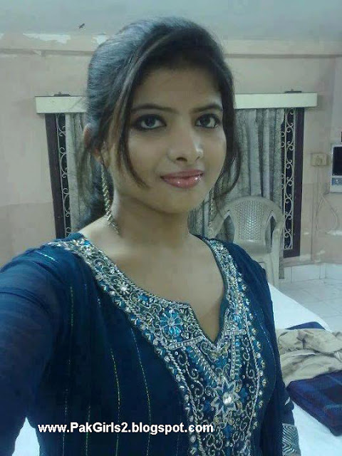 Fashion Selfies: Beautiful Girls of Pakistan gallery 2