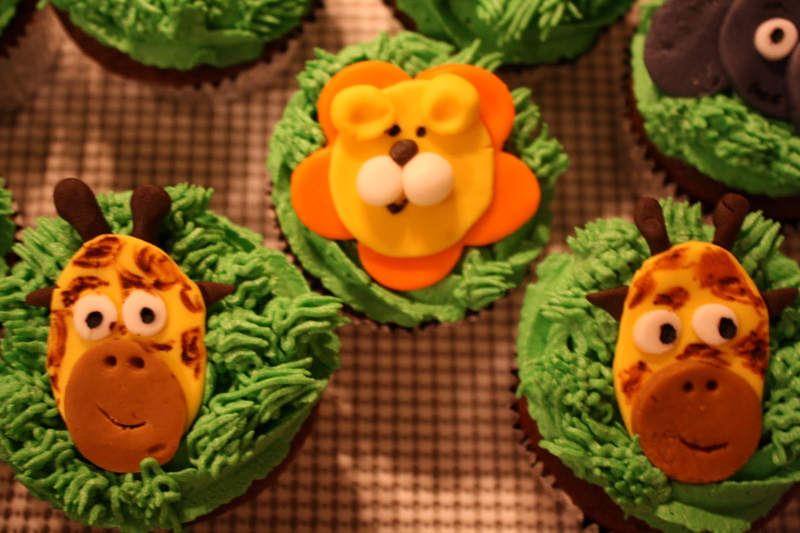 Kake: Safari Animal Cupcakes