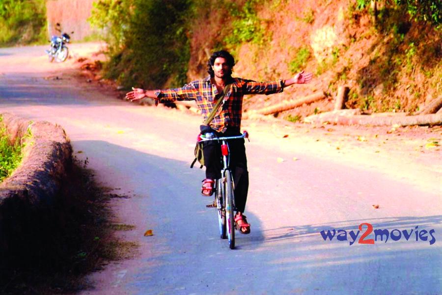 choosing wallpaper: Bollywood Movie Cycle Kick 2011 Review, Banner, Cast, Wallpaper,Stills,Picture