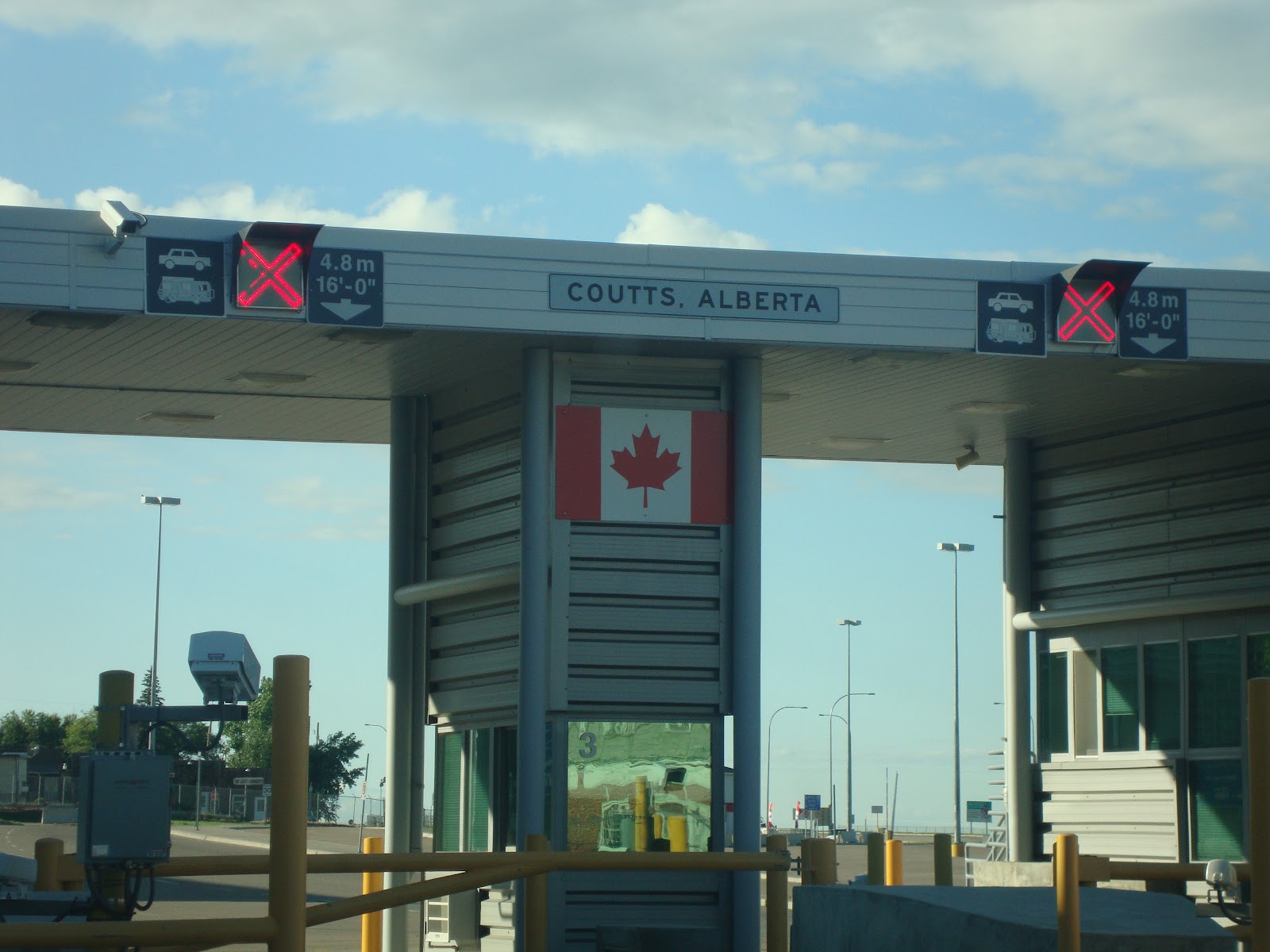 Madden's in Alaska: Canada Border