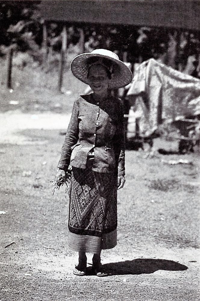 FolkCostume&Embroidery: Overview of the Costumes of the Tai Peoples, part 2