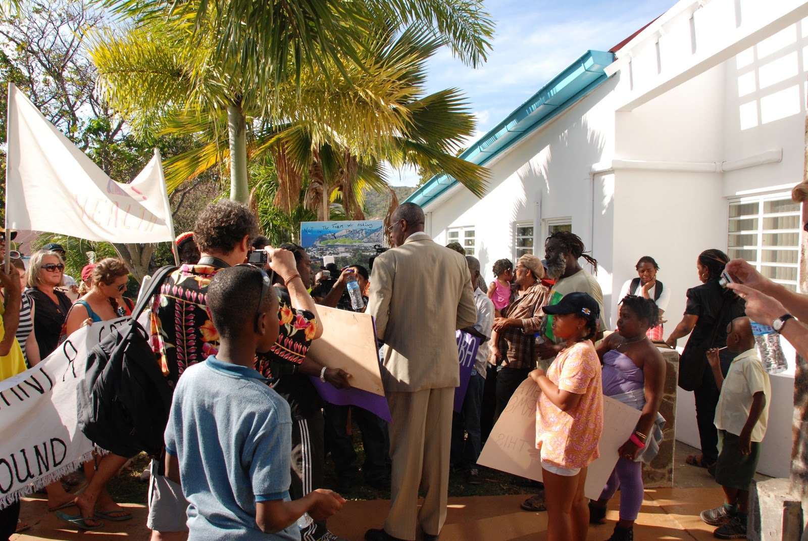 St. Eustatius Awareness and Development Network: Statia people hit the ...