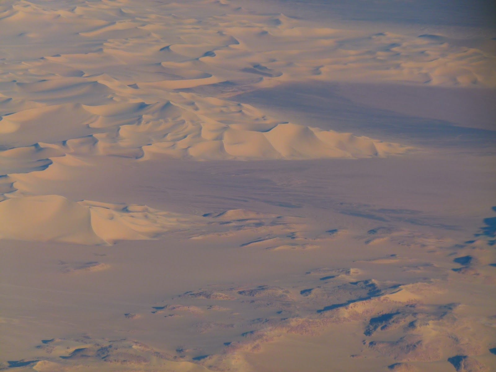 Slowflyer: Post 13: Fox formation at Kufra, Libya