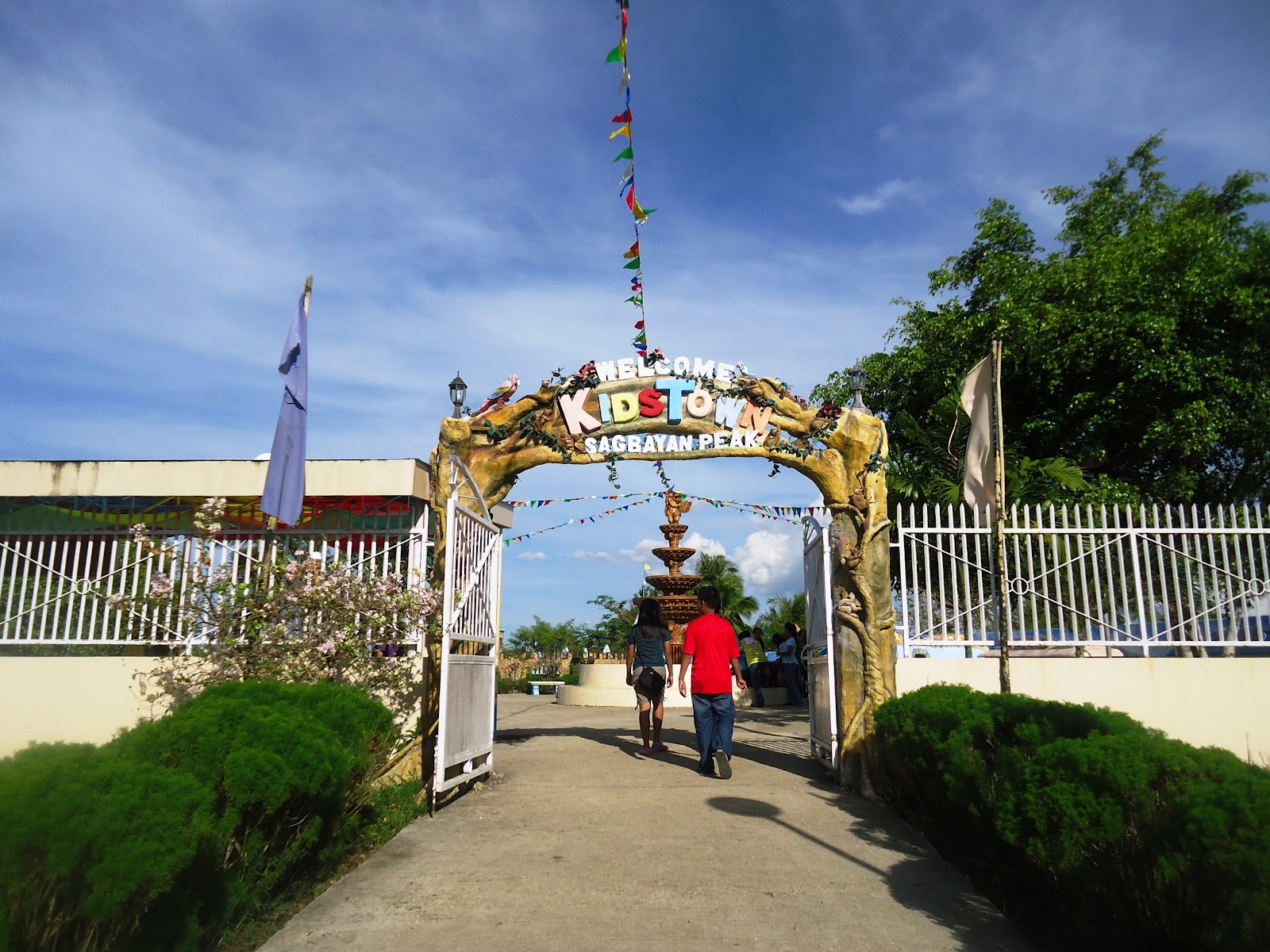 the traveller & her thoughts: SAGBAYAN PEAK (bohol)