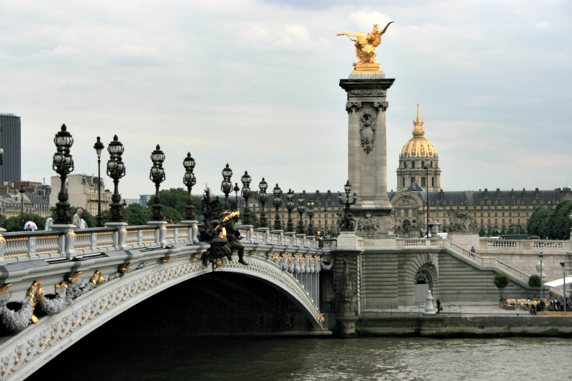 Oy! : Paris. Ooh la la.