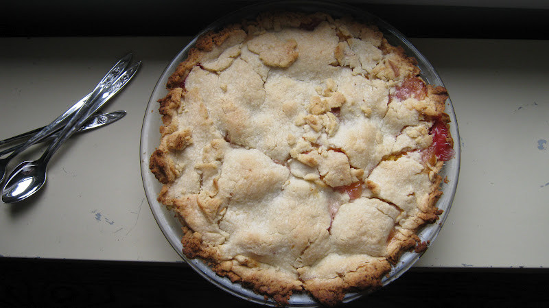 Hilltop Gothic: Susan Branch's Luscious Peach Pie
