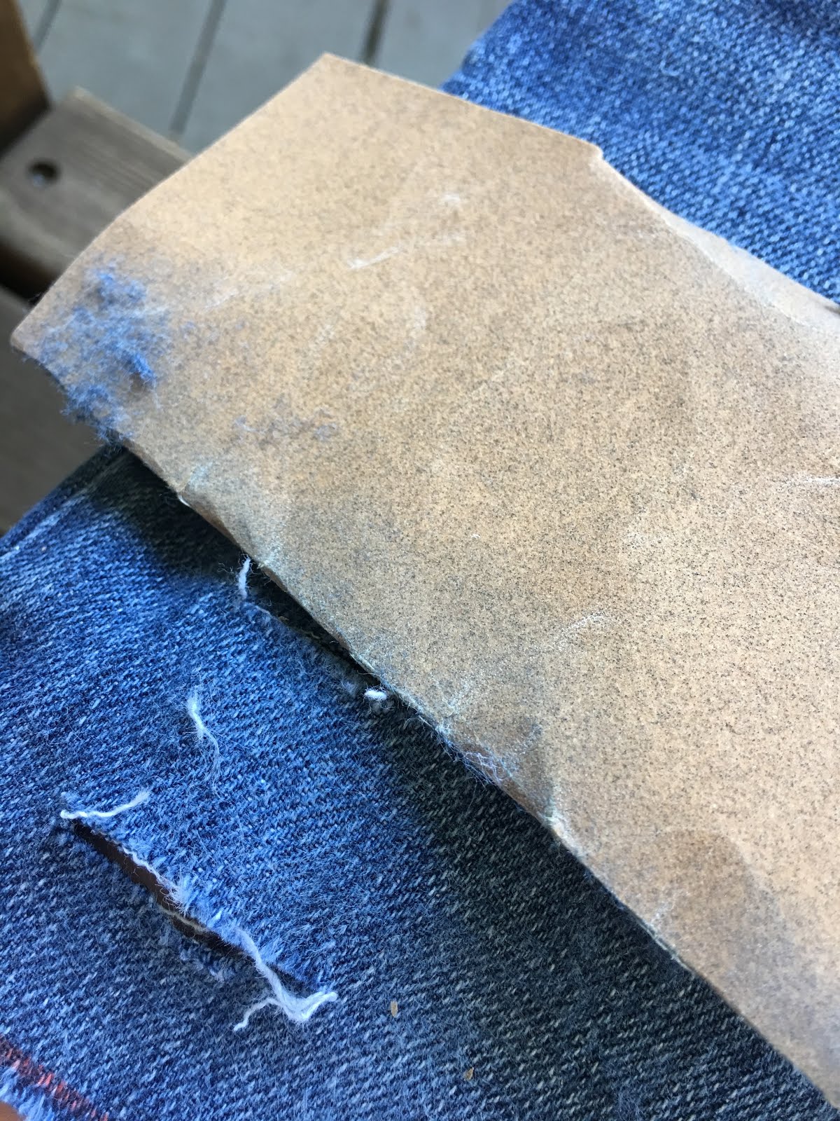 Magnolia Mamas : Fashion Fix: DIY Distressed Denim Shorts