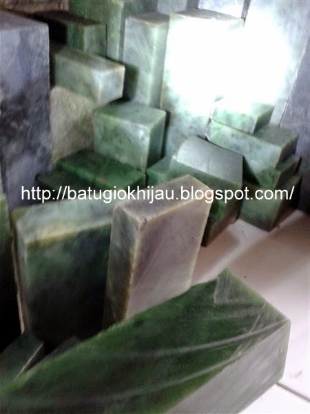 Batu Giok Hijau Batu Lumut Indonesia