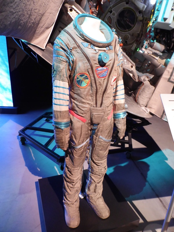 Hollywood Movie Costumes and Props: Gravity Astronaut costumes and ...