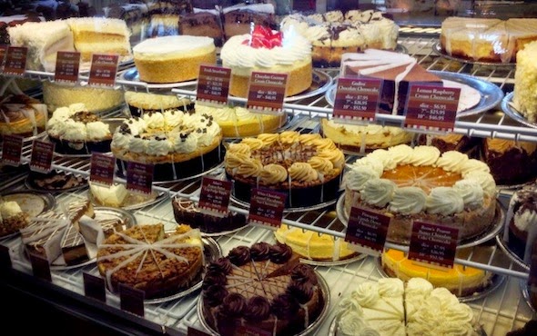 [ donisitorus' ]: Me and The Cheesecake Factory Avenues Mall - Kuwait