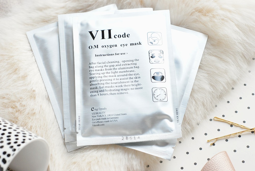 VII Code O2M Oxygen Eye Mask for Dark Circles | Review | A Certain Romance