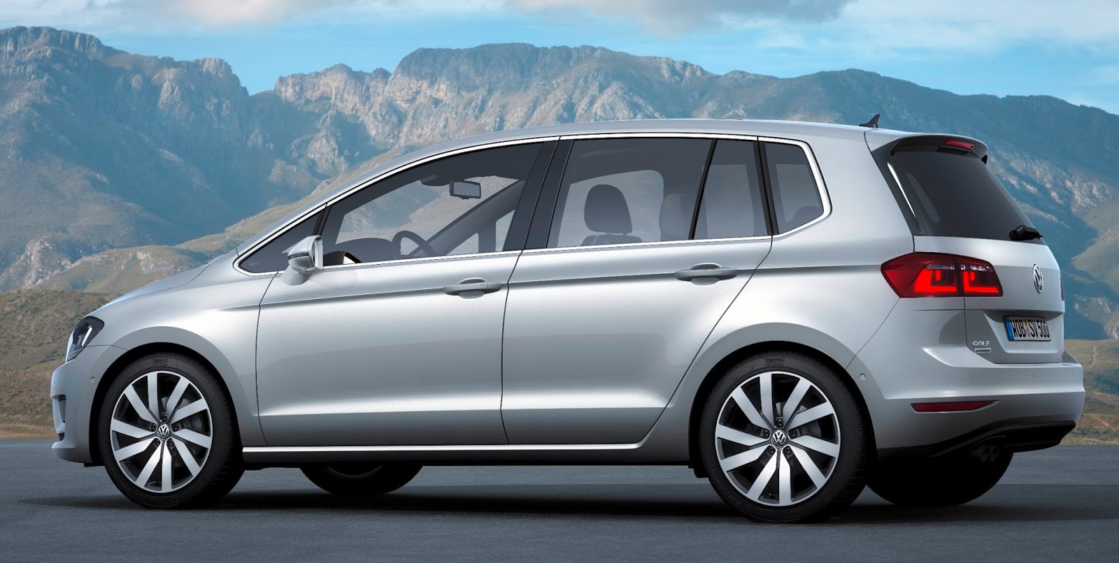 VW apresenta Golf Sportsvan em Frankfurt