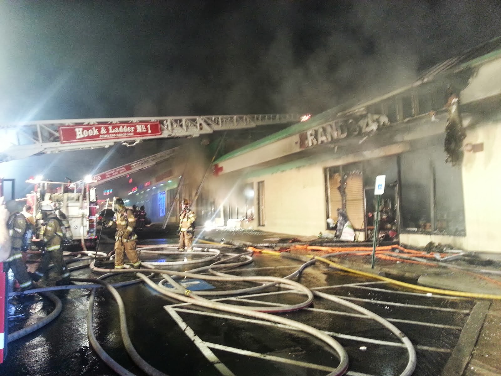 3-Alarm Fire at Langley Park Shopping Center (Arrival video and new ...