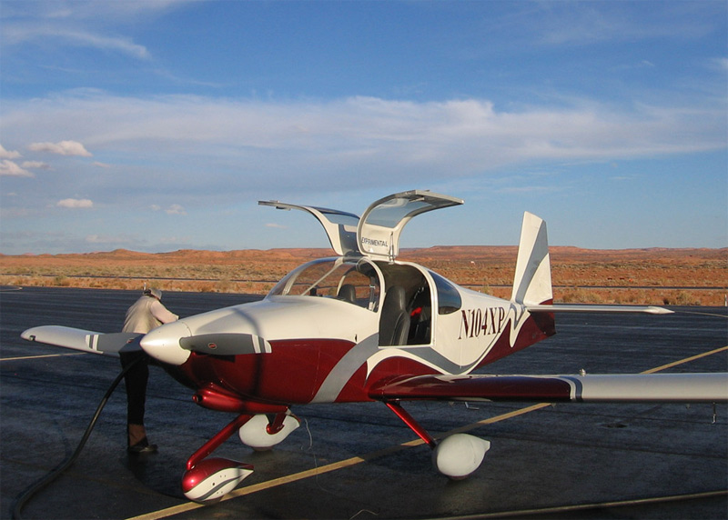 Fly Kitplanes: Van's Aircraft - Go aluminum and go often!