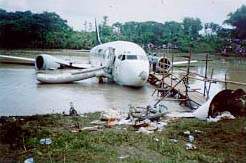 corat-coret boedak kijang: Pesawat Garuda 421 mendarat di Klaten ...