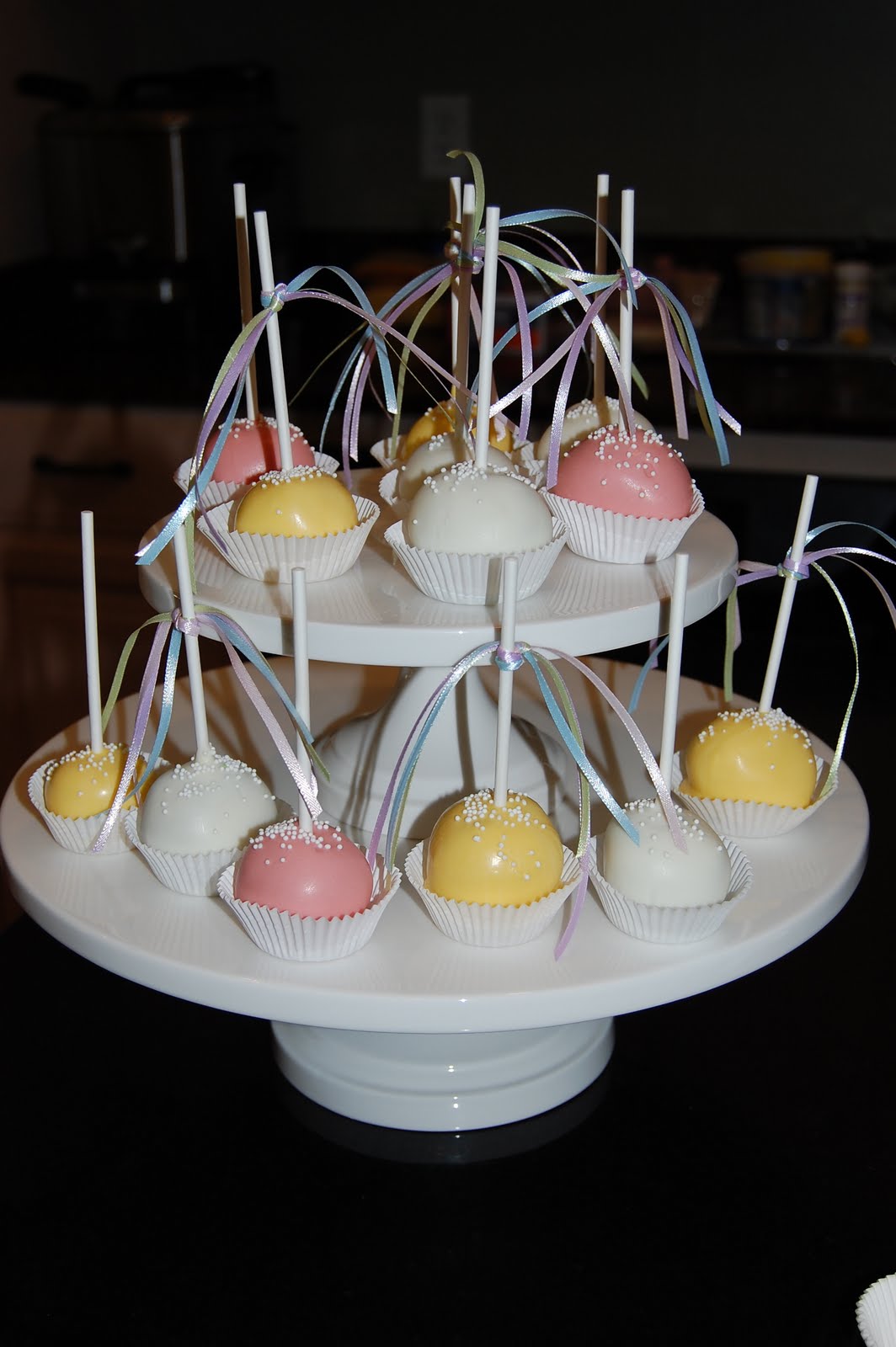 CARLY Cake Pops